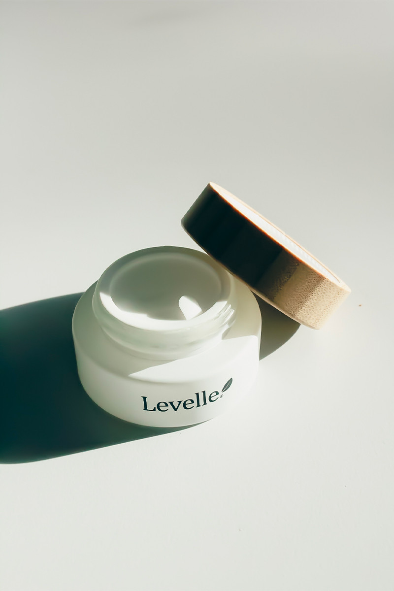 Crème Anti-Âge Levelle - Rajeunissement et hydratation intenses